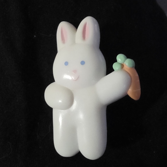 Jewelry | Vintage Hallmark Bunny Pin | Poshmark